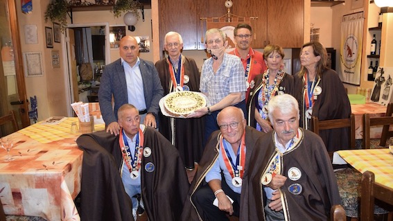 Borgomanero 24 - La grande tapulonata dell’Antica Cunsurtarija dal ...